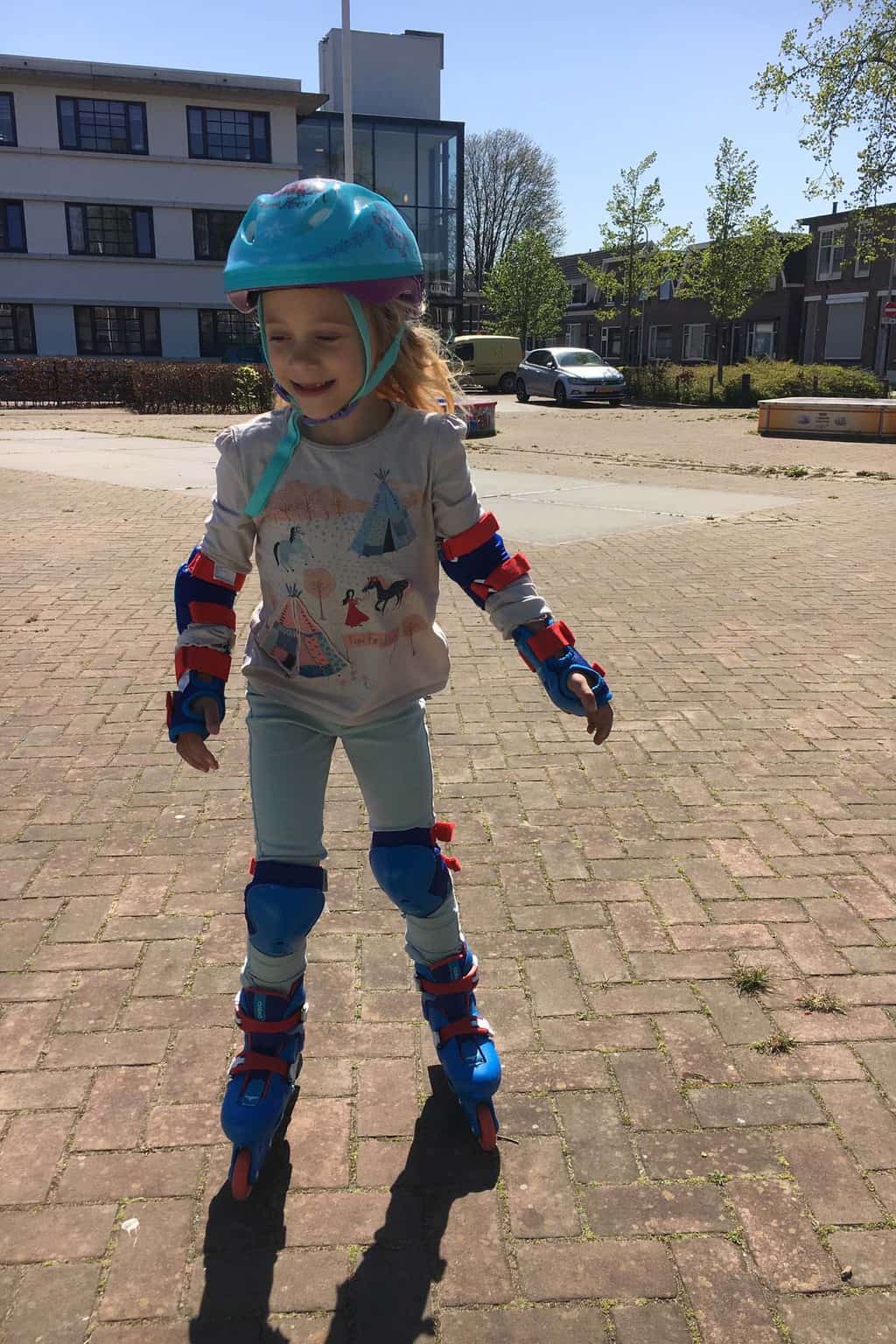 Review: Goedkope Decathlon skeelers voor kinderen - Gezin op Reis