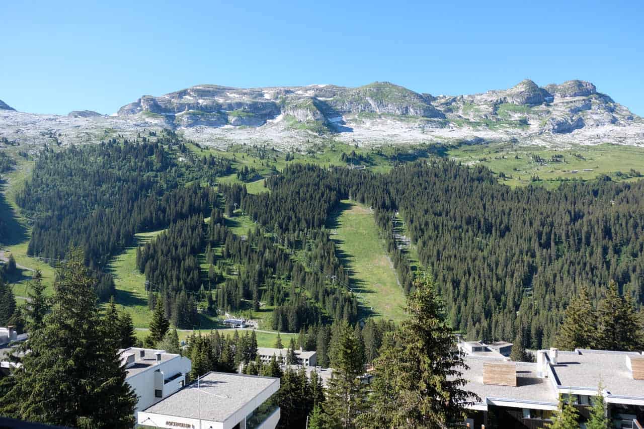Flaine, leuke en goedkope zomer bestemming in de Franse Alpen - Gezin ...