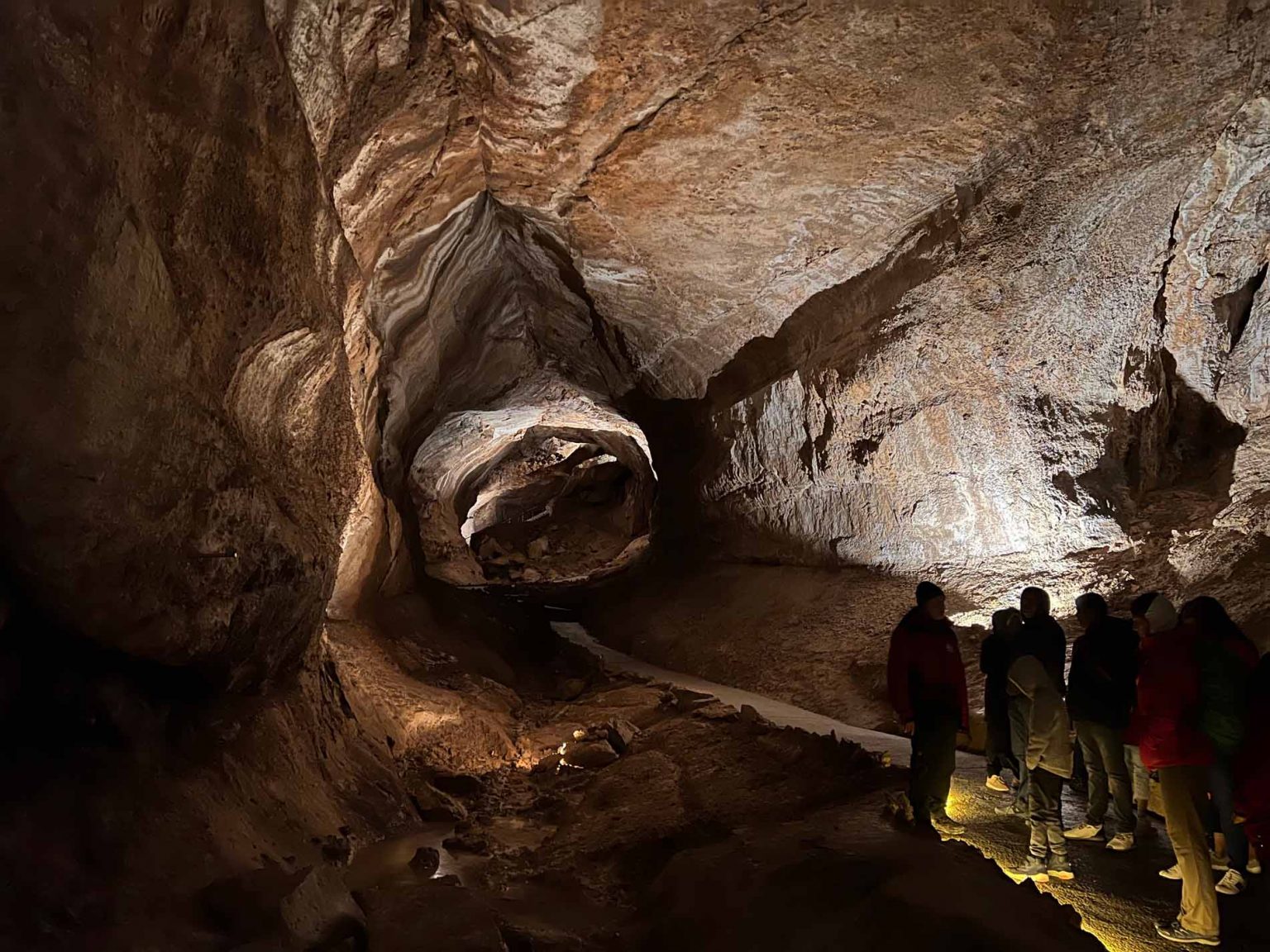 Dachstein Krippenstein, bijzondere grotten en een adembenemend uitzicht ...