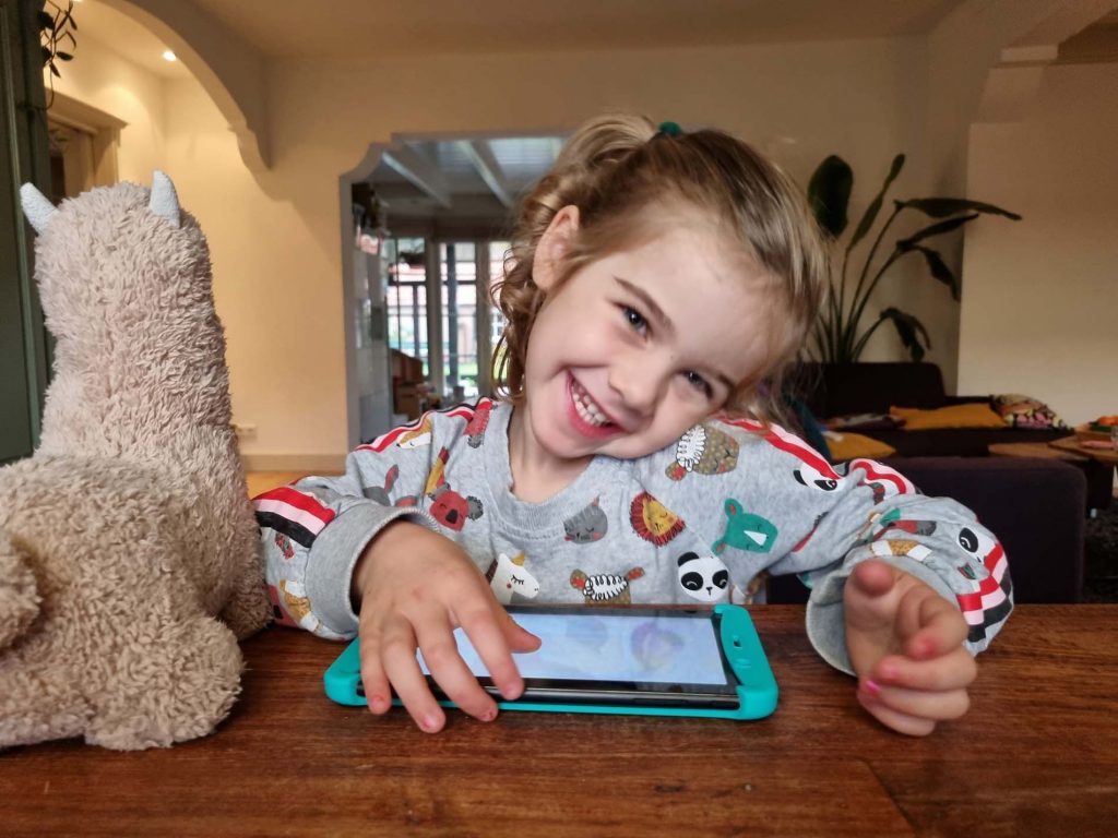 Tablet voor kinderen, voor thuis en op vakantie - Gezin op Reis