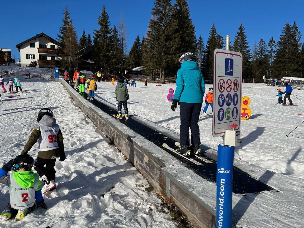 Onontdekt kindvriendelijk skigebied Hinterstoder in Oberösterreich ...