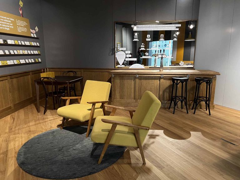 Tabloo met kinderen, interactief bezoekerscentrum over radioactiviteit ...