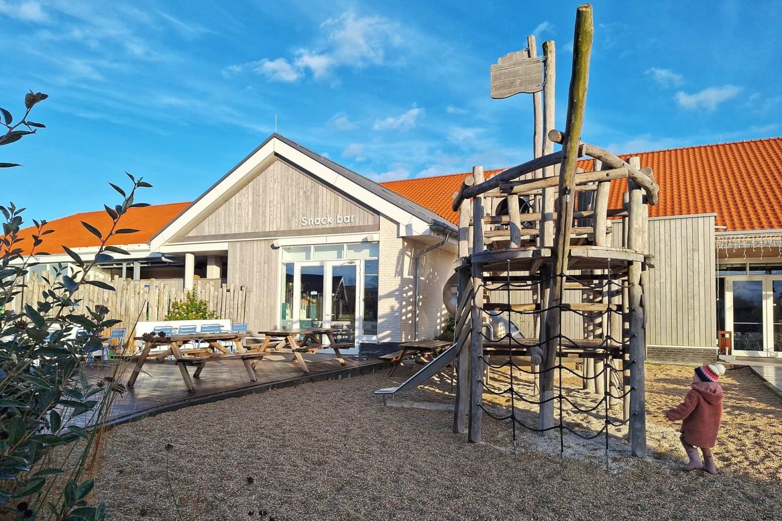 Vakantiepark Roompot Beach Resort Nieuwvliet-Bad: comfort, zwemmen en ...